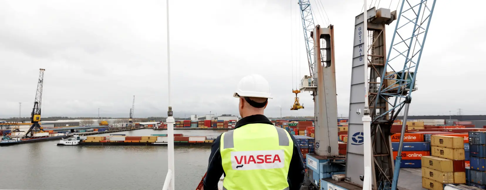 As per 01/06/2019 CCT Moerdijk will be connected to Portbase - Viasea
